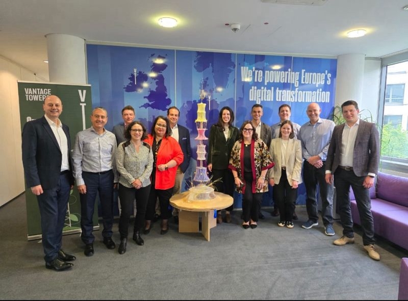 Über uns | Vantage Towers